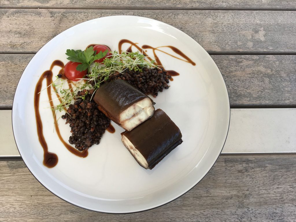 Belugalinsen mit geräucherten Aal | Volksküche Rezepte